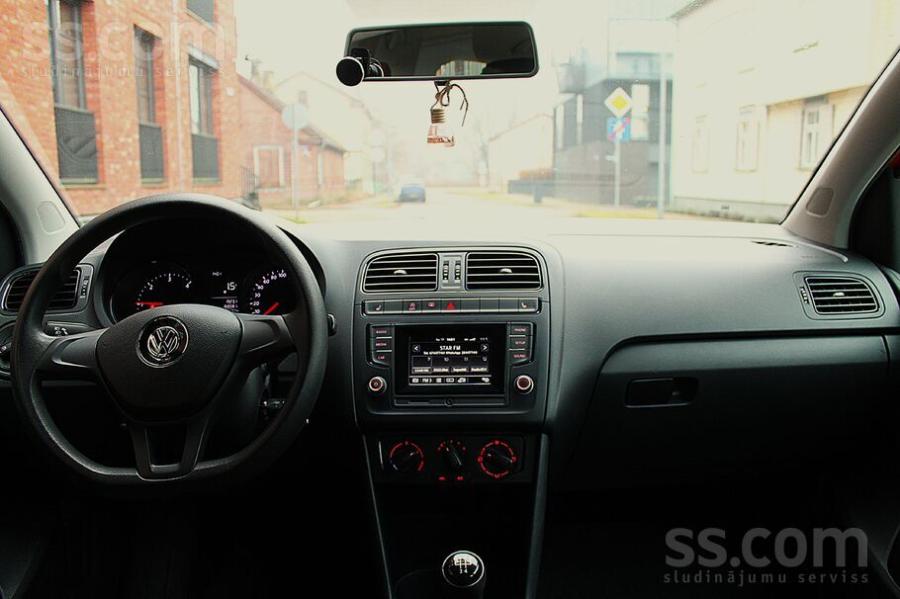 Red Volkswagen Polo 2016 in Riga, with an engine capacity of 1.40 L and mileage of 168 thousand km for 5100 €, photo 12 on AUTOMOTO.COM.LV