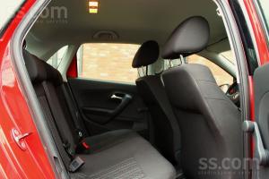 Red Volkswagen Polo 2016 in Riga, with an engine capacity of 1.40 L and mileage of 168 thousand km for 5100 €, photo 13 on AUTOMOTO.COM.LV