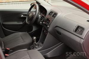 Red Volkswagen Polo 2016 in Riga, with an engine capacity of 1.40 L and mileage of 168 thousand km for 5100 €, photo 14 on AUTOMOTO.COM.LV