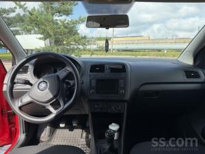 Sarkans Volkswagen Polo 2016 Rīga, ar dzinēja tilpumu 1.40 L un nobraukumu 151 tūkst. km par 4999 €, foto 12 vietnē AUTOMOTO.COM.LV