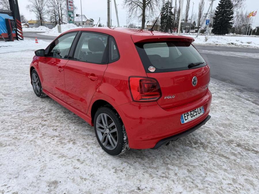 Sarkans Volkswagen Polo 2017 Tauragė, ar dzinēja tilpumu 1.40 L un nobraukumu 171 tūkst. km par 7300 €, foto 4 vietnē AUTOMOTO.COM.LV