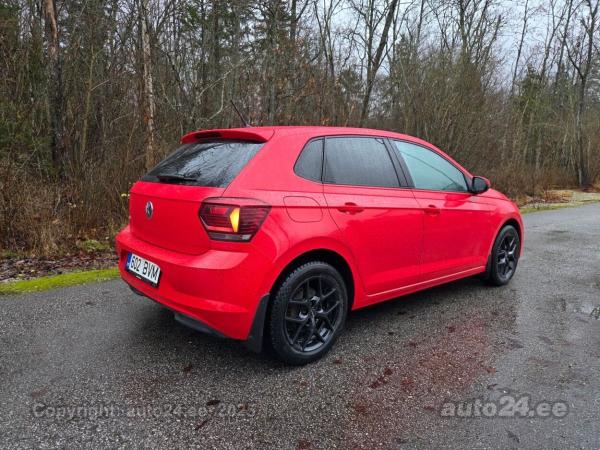 Sarkans Volkswagen Polo 2018 Tallina, ar dzinēja tilpumu 1.00 L un nobraukumu 136 tūkst. km par 8900 €, foto 11 vietnē AUTOMOTO.COM.LV