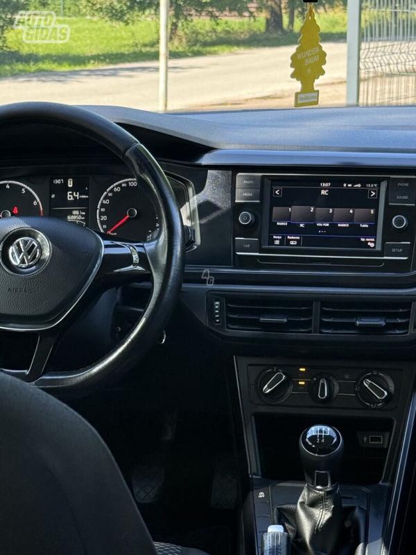 Red Volkswagen Polo 2018 in Klaipeda, with an engine capacity of 1.00 L and mileage of 169 thousand km for 6149 €, photo 9 on AUTOMOTO.COM.LV