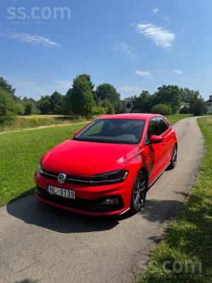 Sarkans Volkswagen Polo 2020 Ogre, ar dzinēja tilpumu 1.00 L un nobraukumu 92 tūkst. km par 12000 €, foto  vietnē AUTOMOTO.COM.LV