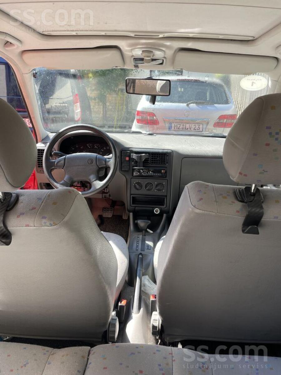 Sarkans Volkswagen Polo 1998 Rīga, ar dzinēja tilpumu 1.80 L un nobraukumu 160 tūkst. km par 900 €, foto 6 vietnē AUTOMOTO.COM.LV