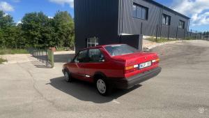 Sarkans Volkswagen Polo 1991 Molėtai, ar dzinēja tilpumu 1.27 L un nobraukumu 249 tūkst. km par 1200 €, foto 4 vietnē AUTOMOTO.COM.LV