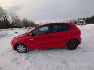Red Volkswagen Polo 2012 in Riga, with an engine capacity of 1.40 L and mileage of 176 thousand km for 3100 €, photo 2 on AUTOMOTO.COM.LV