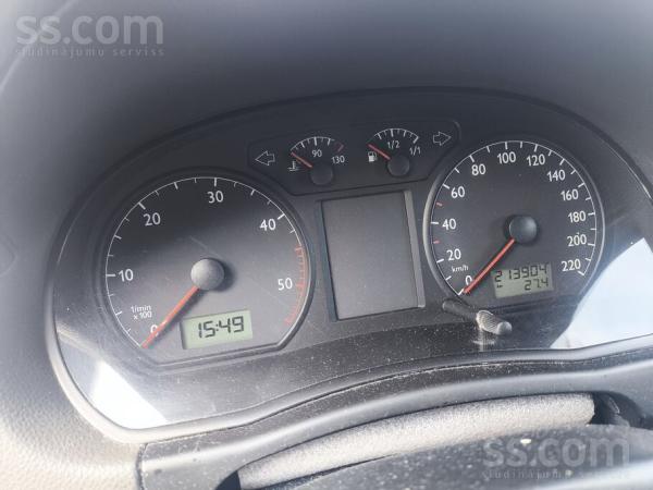 Violets Volkswagen Polo 2001 Rīga, ar dzinēja tilpumu 1.40 L un nobraukumu 214 tūkst. km par 1300 €, foto 8 vietnē AUTOMOTO.COM.LV