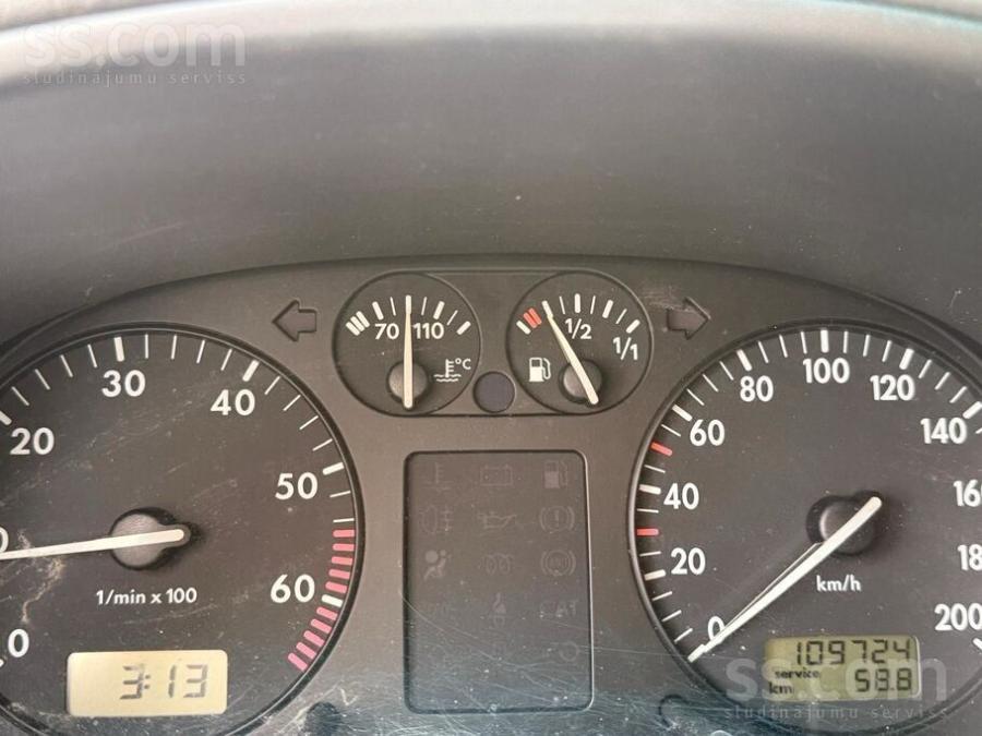 Violet Volkswagen Polo 1997 in Riga, with an engine capacity of 1.40 L and mileage of 0 thousand km for 1200 €, photo 7 on AUTOMOTO.COM.LV