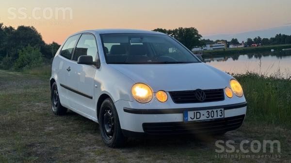 Balts Volkswagen Polo 2004 Rīga, ar dzinēja tilpumu 1.90 L un nobraukumu 310 tūkst. km par 900 €, foto 1 vietnē AUTOMOTO.COM.LV