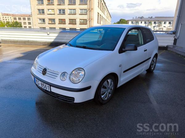 White Volkswagen Polo 2003 in Riga, with an engine capacity of 1.20 L and mileage of 269 thousand km for 1100 €, photo 5 on AUTOMOTO.COM.LV
