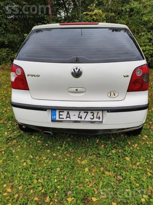 White Volkswagen Polo 2004 in Cesis, with an engine capacity of 1.20 L and mileage of 280 thousand km for 800 €, photo 5 on AUTOMOTO.COM.LV