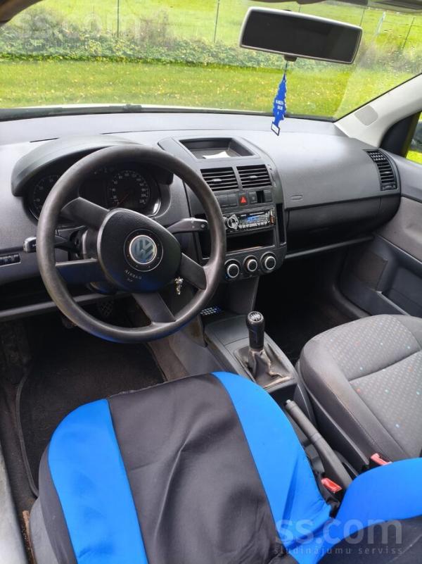 White Volkswagen Polo 2004 in Cesis, with an engine capacity of 1.20 L and mileage of 280 thousand km for 800 €, photo 7 on AUTOMOTO.COM.LV