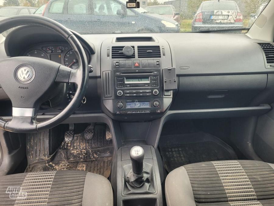 Balts Volkswagen Polo 2008 Viļņa, ar dzinēja tilpumu 1.90 L un nobraukumu 329 tūkst. km par 1450 €, foto 10 vietnē AUTOMOTO.COM.LV