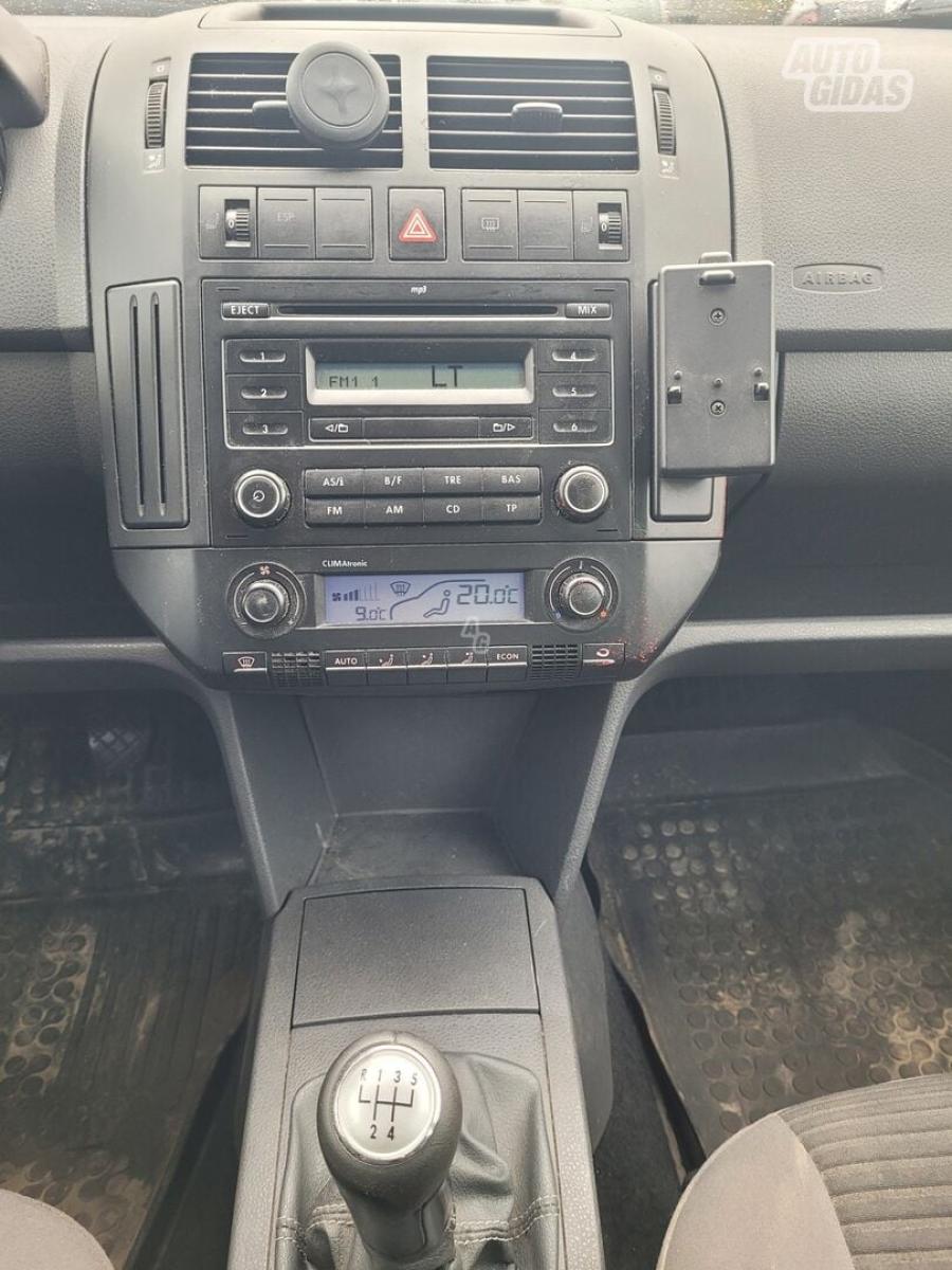 Balts Volkswagen Polo 2008 Viļņa, ar dzinēja tilpumu 1.90 L un nobraukumu 329 tūkst. km par 1450 €, foto 11 vietnē AUTOMOTO.COM.LV