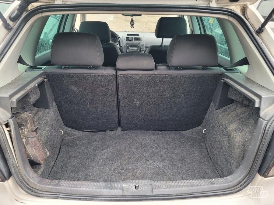 Balts Volkswagen Polo 2008 Viļņa, ar dzinēja tilpumu 1.90 L un nobraukumu 329 tūkst. km par 1450 €, foto 18 vietnē AUTOMOTO.COM.LV