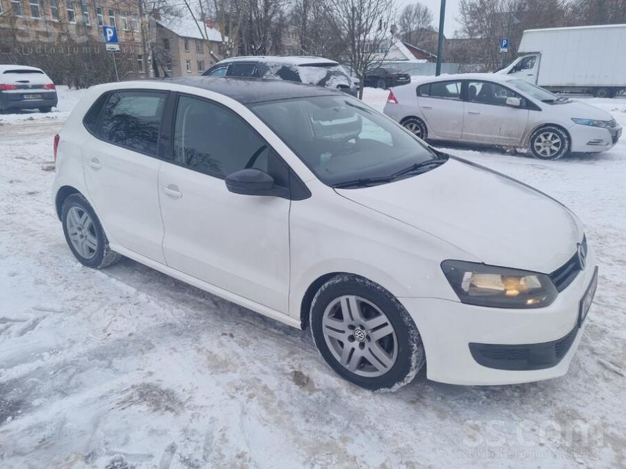 Balts Volkswagen Polo 2009 Daugavpils, ar dzinēja tilpumu 1.60 L un nobraukumu 227 tūkst. km par 3550 €, foto 2 vietnē AUTOMOTO.COM.LV