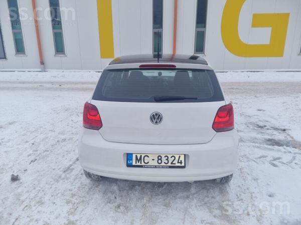 Balts Volkswagen Polo 2009 Daugavpils, ar dzinēja tilpumu 1.60 L un nobraukumu 227 tūkst. km par 3550 €, foto 4 vietnē AUTOMOTO.COM.LV