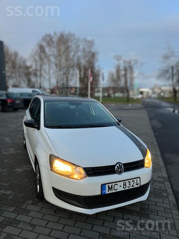 Balts Volkswagen Polo 2009 Rīga, ar dzinēja tilpumu 1.60 L un nobraukumu 224 tūkst. km par 3100 €, foto 4 vietnē AUTOMOTO.COM.LV