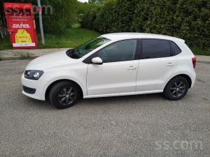 White Volkswagen Polo 2009 in Riga, with an engine capacity of 1.60 L and mileage of 266 thousand km for 4050 €, photo 10 on AUTOMOTO.COM.LV