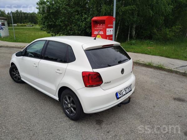 Белый Фольксваген Поло 2009 в Рига, объемом двигателя 1.60 л и пробегом 266 тыс. км за 4050 €, фото 8 на AUTOMOTO.COM.LV