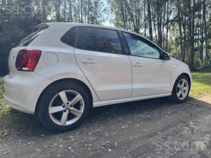 Balts Volkswagen Polo 2009 Rīga, ar dzinēja tilpumu 1.20 L un nobraukumu 210 tūkst. km par 3500 €, foto 5 vietnē AUTOMOTO.COM.LV