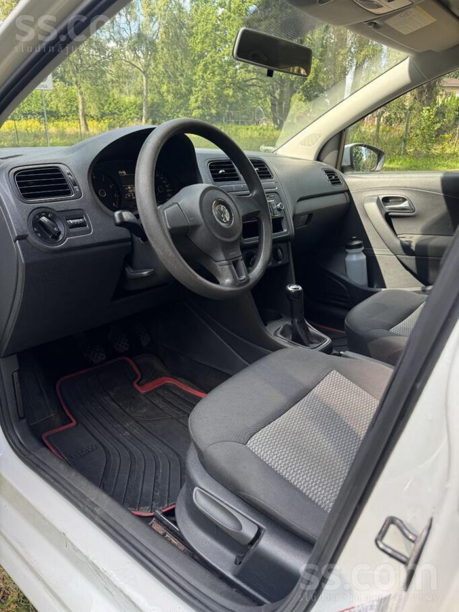 Balts Volkswagen Polo 2009 Rīga, ar dzinēja tilpumu 1.20 L un nobraukumu 210 tūkst. km par 3500 €, foto 7 vietnē AUTOMOTO.COM.LV