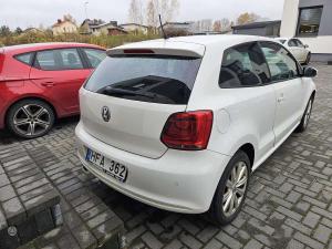 Balts Volkswagen Polo 2010 Viļņa, ar dzinēja tilpumu 1.39 L un nobraukumu 124 tūkst. km par 3750 €, foto 3 vietnē AUTOMOTO.COM.LV