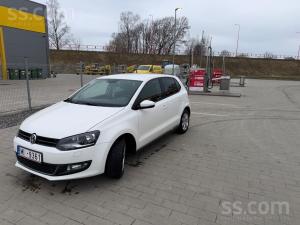 Balts Volkswagen Polo 2010 Jēkabpils, ar dzinēja tilpumu 1.60 L un nobraukumu 270 tūkst. km par 3400 €, foto  vietnē AUTOMOTO.COM.LV