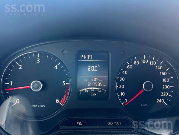 Balts Volkswagen Polo 2010 Liepāja, ar dzinēja tilpumu 1.60 L un nobraukumu 248 tūkst. km par 3000 €, foto 10 vietnē AUTOMOTO.COM.LV