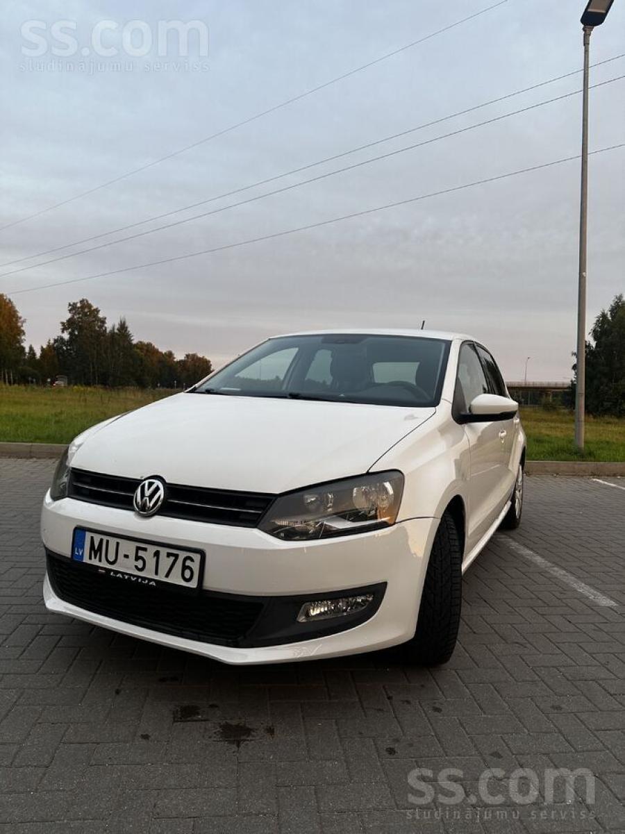 Balts Volkswagen Polo 2010 Rīga, ar dzinēja tilpumu 1.60 L un nobraukumu 351 tūkst. km par 3100 €, foto 3 vietnē AUTOMOTO.COM.LV