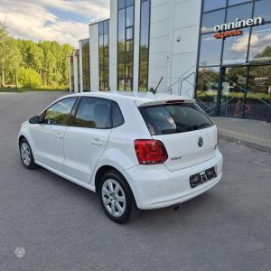 Белый Фольксваген Поло 2010 в Каунас, объемом двигателя 1.60 л и пробегом 280 тыс. км за 3999 €, фото 7 на AUTOMOTO.COM.LV