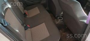 White Volkswagen Polo 2010 in Riga, with an engine capacity of 1.40 L and mileage of 209 thousand km for 2800 €, photo 9 on AUTOMOTO.COM.LV