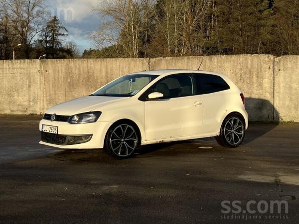 Balts Volkswagen Polo 2011 Rīga, ar dzinēja tilpumu 1.20 L un nobraukumu 347 tūkst. km par 2100 €, foto 5 vietnē AUTOMOTO.COM.LV