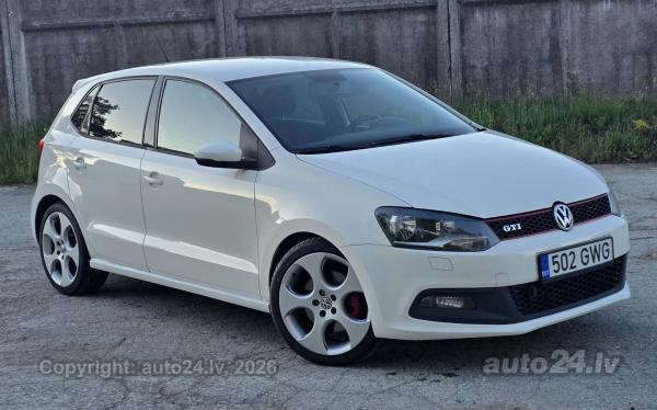 White Volkswagen Polo 2011 in Tallinn, with an engine capacity of 1.40 L and mileage of 294 thousand km for 7800 €, photo 3 on AUTOMOTO.COM.LV