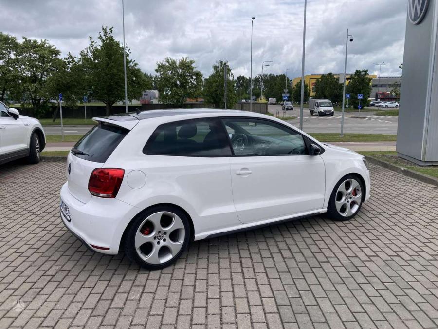 Balts Volkswagen Polo 2011 Šauļi, ar dzinēja tilpumu 1.39 L un nobraukumu 153 tūkst. km par 4999 €, foto 6 vietnē AUTOMOTO.COM.LV