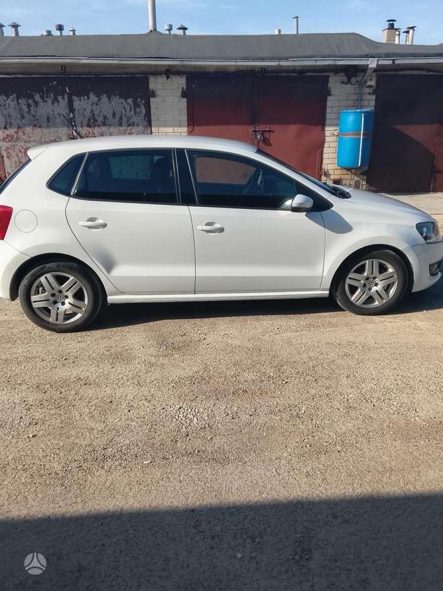 Balts Volkswagen Polo 2011 Marijampole, ar dzinēja tilpumu 1.60 L un nobraukumu 346 tūkst. km par 2750 €, foto 3 vietnē AUTOMOTO.COM.LV