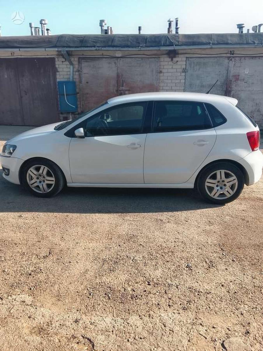 Balts Volkswagen Polo 2011 Marijampole, ar dzinēja tilpumu 1.60 L un nobraukumu 346 tūkst. km par 2750 €, foto 4 vietnē AUTOMOTO.COM.LV
