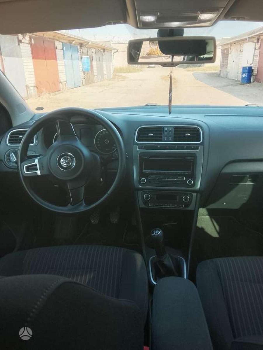 Balts Volkswagen Polo 2011 Marijampole, ar dzinēja tilpumu 1.60 L un nobraukumu 346 tūkst. km par 2750 €, foto 9 vietnē AUTOMOTO.COM.LV