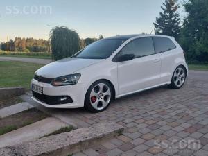 Белый Фольксваген Поло 2011 в Рига, объемом двигателя 1.40 л и пробегом 154 тыс. км за 7200 €, фото 3 на AUTOMOTO.COM.LV