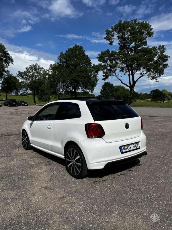 Balts Volkswagen Polo 2011 Kauņa, ar dzinēja tilpumu 1.60 L un nobraukumu 240 tūkst. km par 3400 €, foto 3 vietnē AUTOMOTO.COM.LV