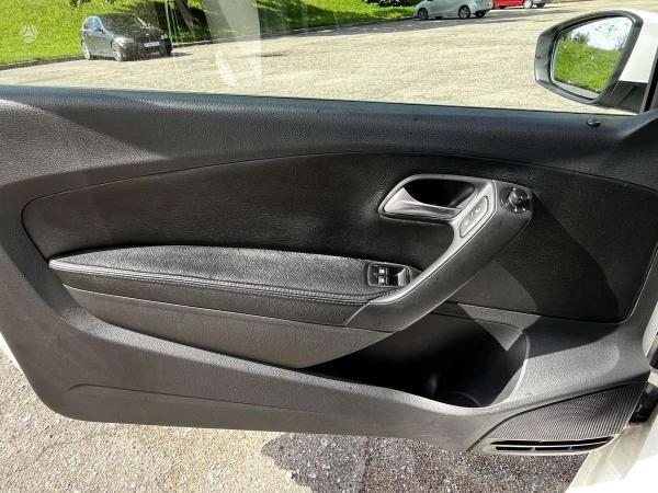 Balts Volkswagen Polo 2011 Kauņa, ar dzinēja tilpumu 1.60 L un nobraukumu 240 tūkst. km par 3400 €, foto 10 vietnē AUTOMOTO.COM.LV