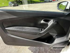 Balts Volkswagen Polo 2011 Kauņa, ar dzinēja tilpumu 1.60 L un nobraukumu 240 tūkst. km par 3400 €, foto 11 vietnē AUTOMOTO.COM.LV