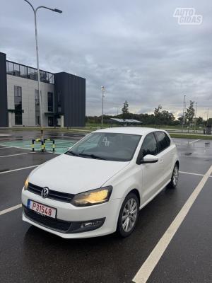 Balts Volkswagen Polo 2011 Kauņa, ar dzinēja tilpumu 1.60 L un nobraukumu 245 tūkst. km par 2500 €, foto  vietnē AUTOMOTO.COM.LV