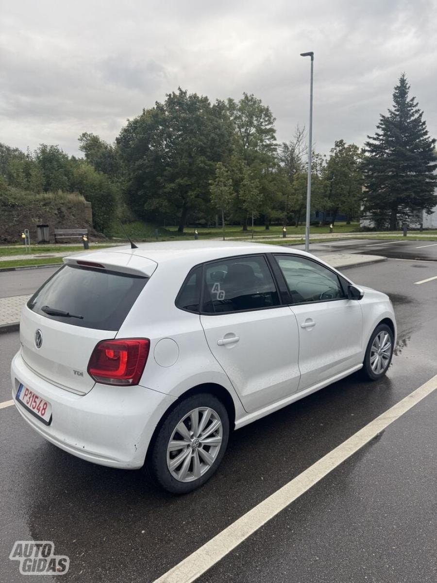 Balts Volkswagen Polo 2011 Kauņa, ar dzinēja tilpumu 1.60 L un nobraukumu 245 tūkst. km par 2500 €, foto 6 vietnē AUTOMOTO.COM.LV