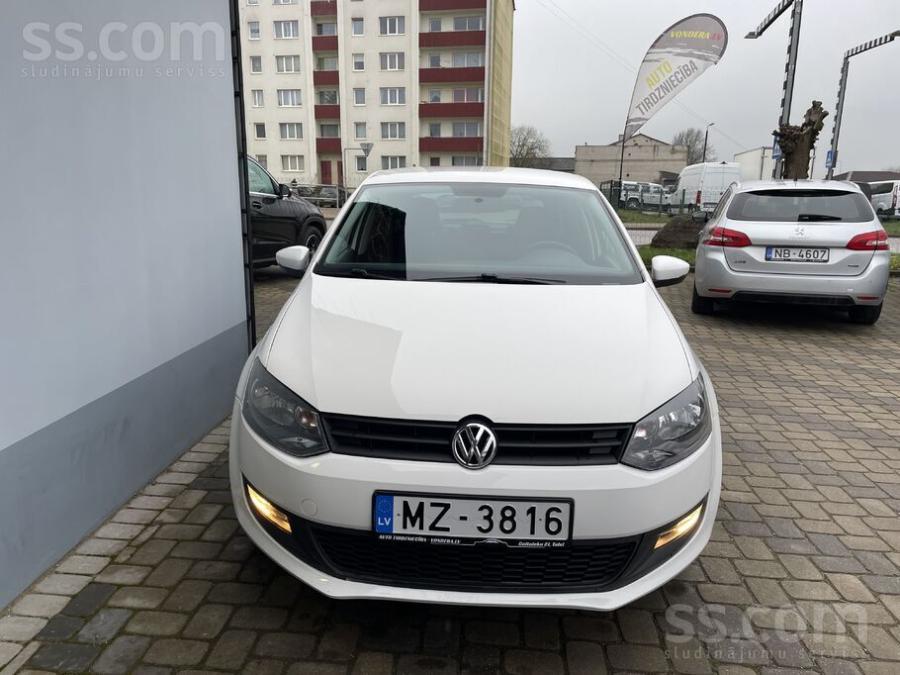 Balts Volkswagen Polo 2012 Talsi, ar dzinēja tilpumu 1.40 L un nobraukumu 125 tūkst. km par 4800 €, foto 26 vietnē AUTOMOTO.COM.LV