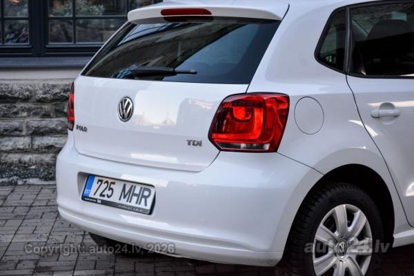 Balts Volkswagen Polo 2012 Tallina, ar dzinēja tilpumu 1.20 L un nobraukumu 282 tūkst. km par 4499 €, foto 8 vietnē AUTOMOTO.COM.LV