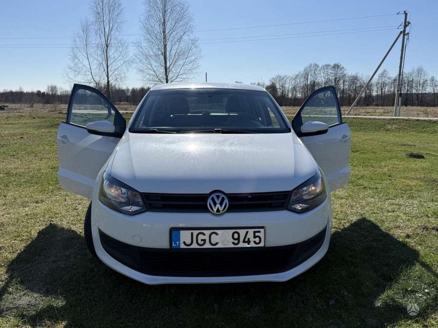 Balts Volkswagen Polo 2012 Viļņa, ar dzinēja tilpumu 1.20 L un nobraukumu 225 tūkst. km par 3500 €, foto 4 vietnē AUTOMOTO.COM.LV