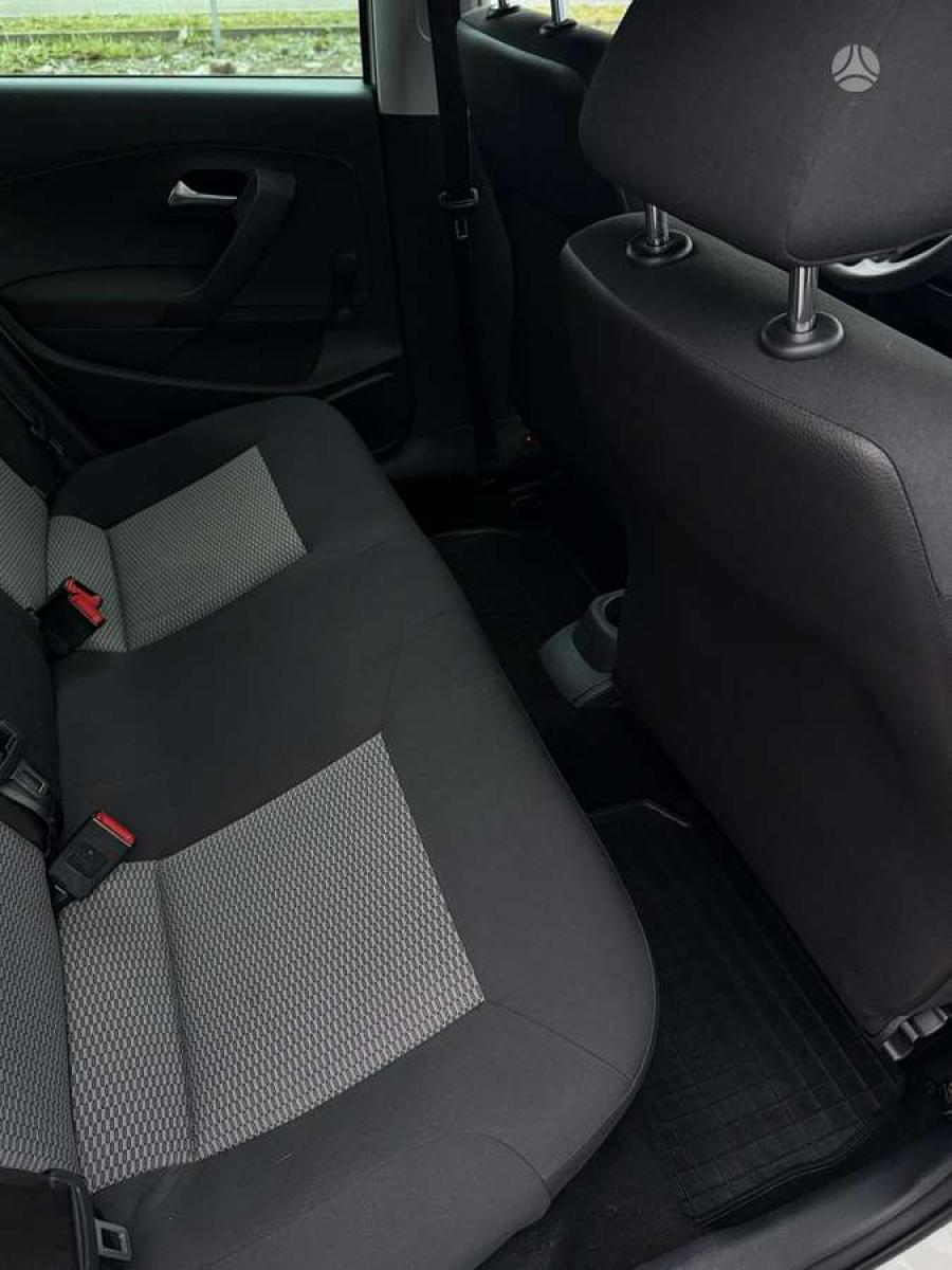 Balts Volkswagen Polo 2012 Viļņa, ar dzinēja tilpumu 1.20 L un nobraukumu 225 tūkst. km par 3500 €, foto 10 vietnē AUTOMOTO.COM.LV