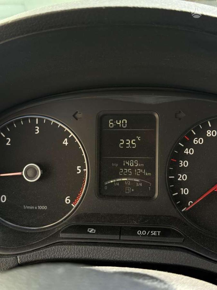 Balts Volkswagen Polo 2012 Viļņa, ar dzinēja tilpumu 1.20 L un nobraukumu 225 tūkst. km par 3500 €, foto 15 vietnē AUTOMOTO.COM.LV
